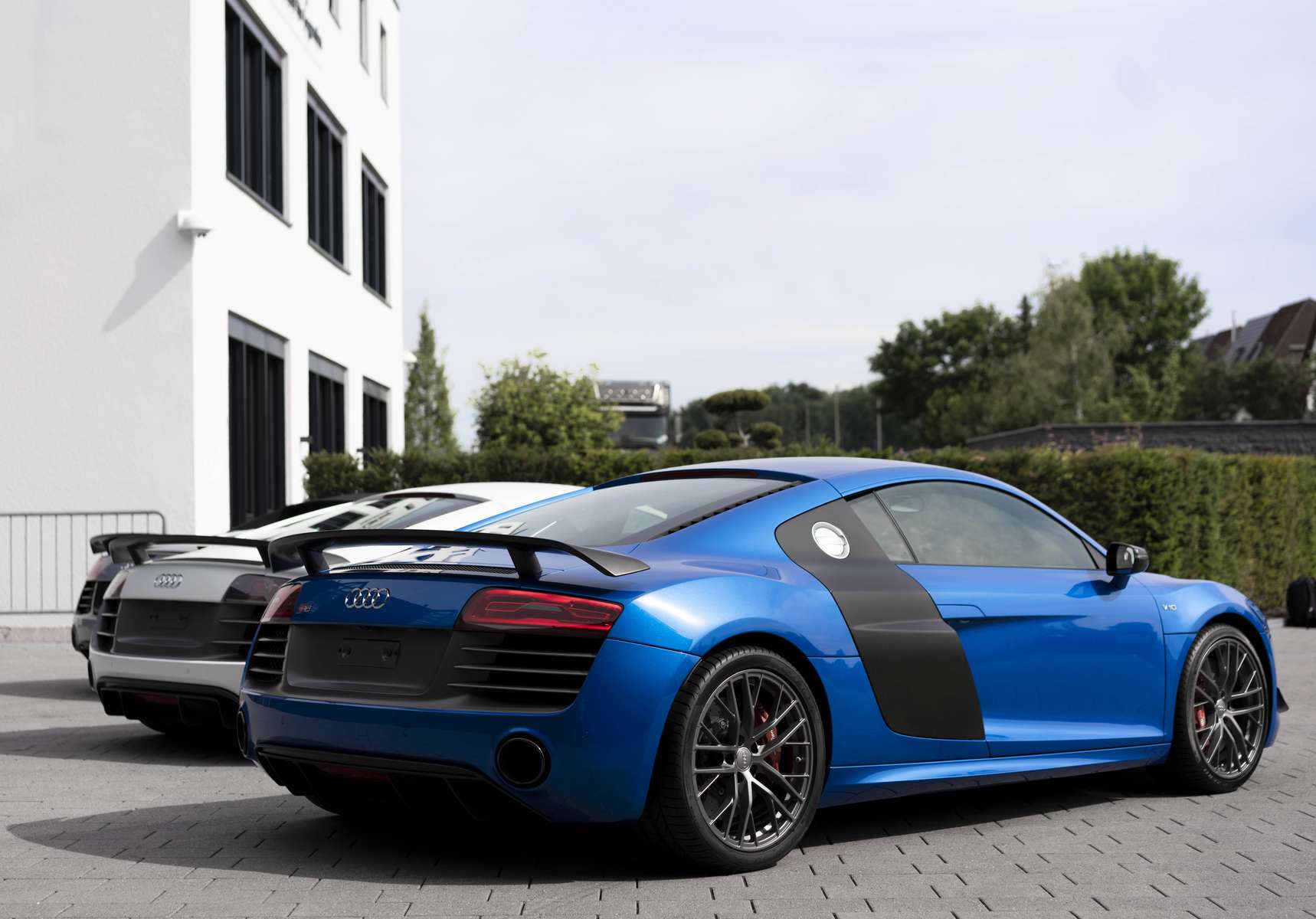 AUDI R8 LMX – HOW MANY MADE